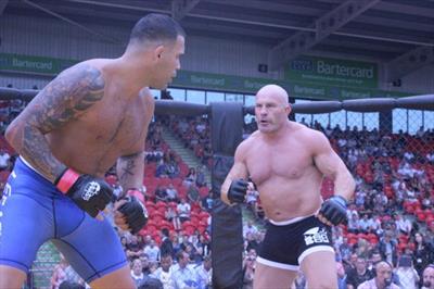 Ian Freeman Returns From 5-Year Retirement, Stops Ricco Rodriguez a...