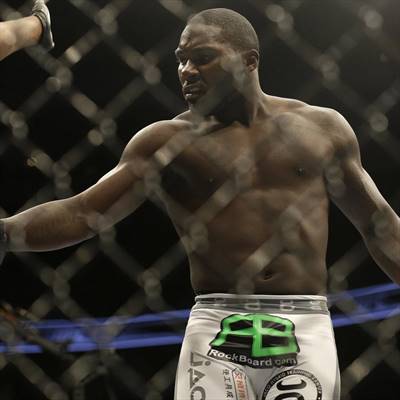 That Time Light Heavyweight Contender Rumble Johnson Mauled a Much ...